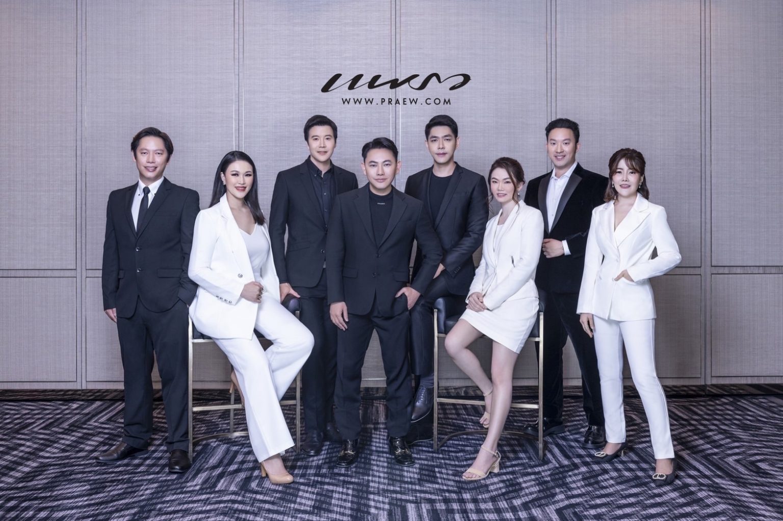 Praew (แพรว) - All Luxe You Can Reach ผู้หญิง แฟชั่น