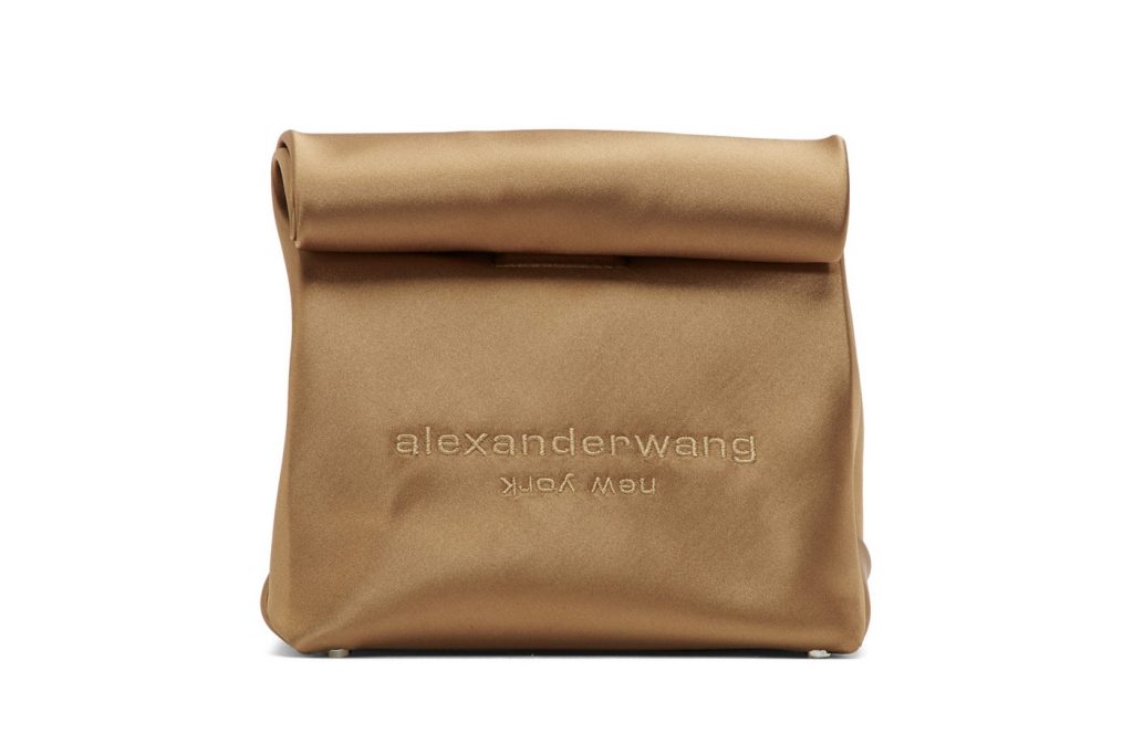 เก๋กรุบ กระเป๋าคลัทช์ ALEXANDER WANG ไอเดียจากถุงกระดาษใส่อาหาร