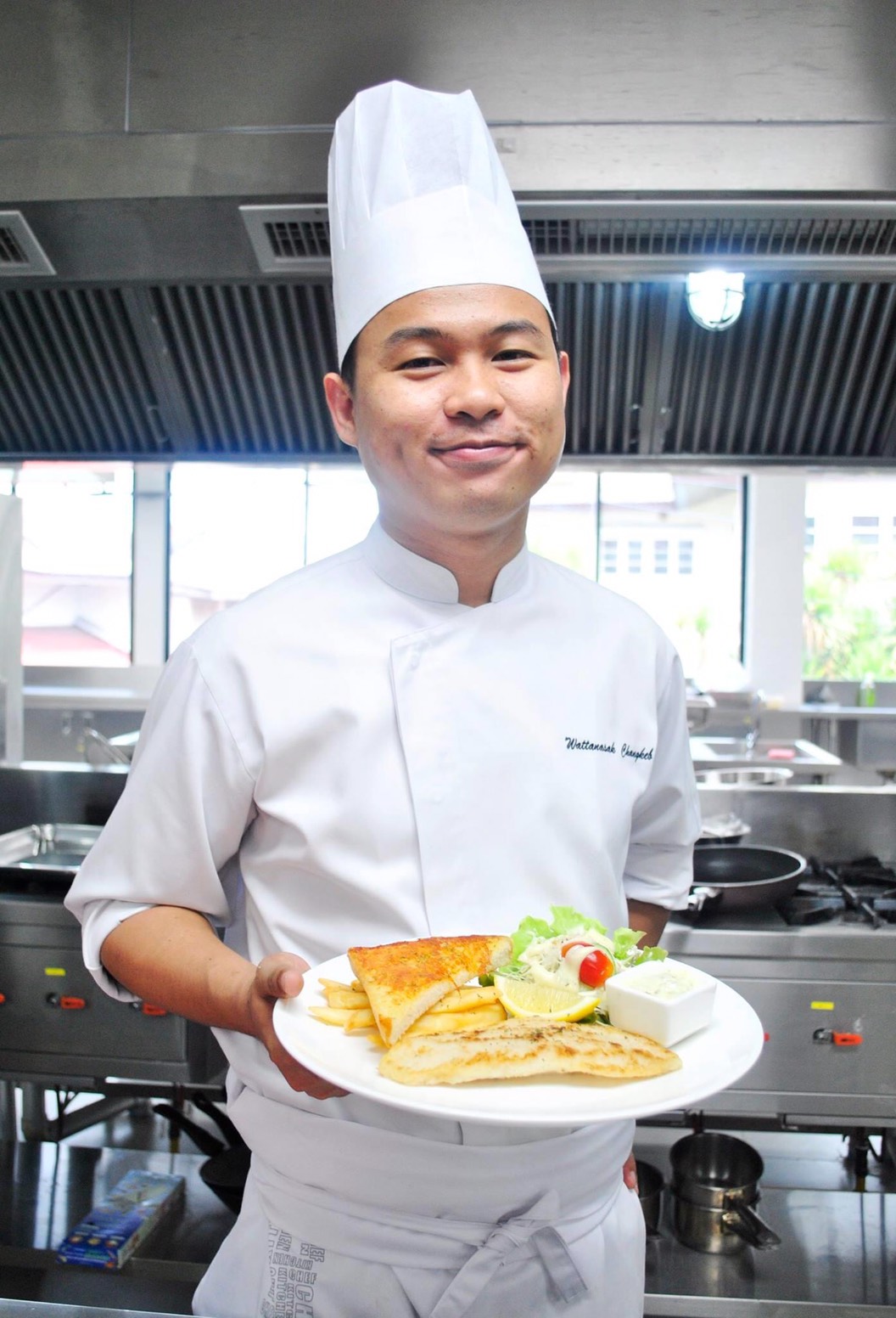 เชฟยอดฝีมือจาก Top Chef Thailand รวมตัวเฉพาะกิจปรุงอาหารแจก 1,000 กล่อง ...