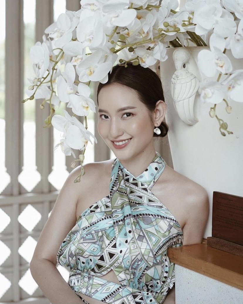 พรรษมน พิริยะเมธา (พัด) - Praew (แพรว) – All Luxe You Can Reach