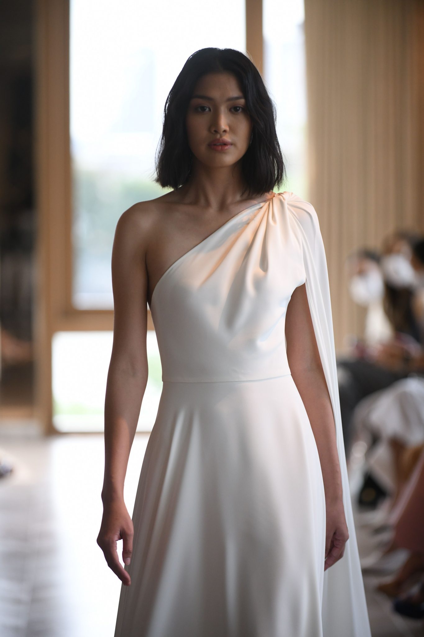ชุดเจ้าสาวสุดหรู WHITE Asava 2022 Collection ที่สื่อถึงความสนุก ...