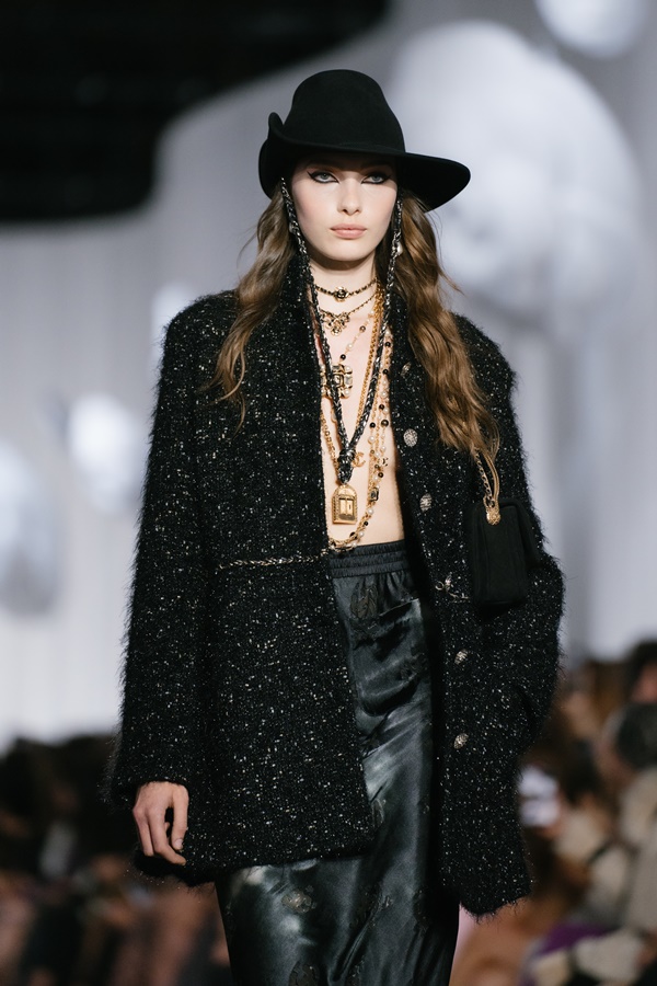 Chanel เปิดตัวภาพยนตร์แอนิเมชั่น พร้อมแฟชั่นโชว์สุดยิ่งใหญ่