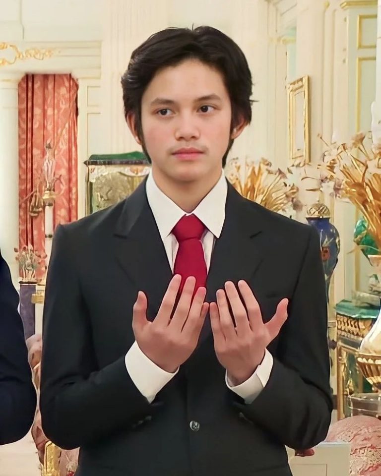เจ้าชายอับดุล วาคีลแห่งบรูไน ในวัย 16 ชันษา หล่อละมุน ขึ้นแท่นขวัญใจสาวๆ