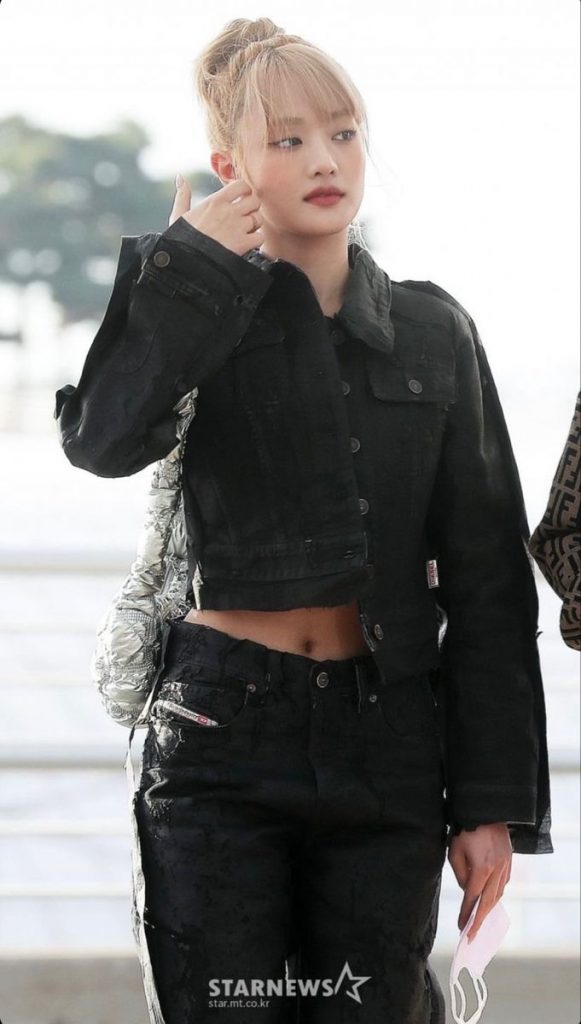 ฮ็อตจนห้างแตก! คนแห่ซื้อกระเป๋า Carlyn ปูเสื่อรอจองคิวกันข้ามคืน