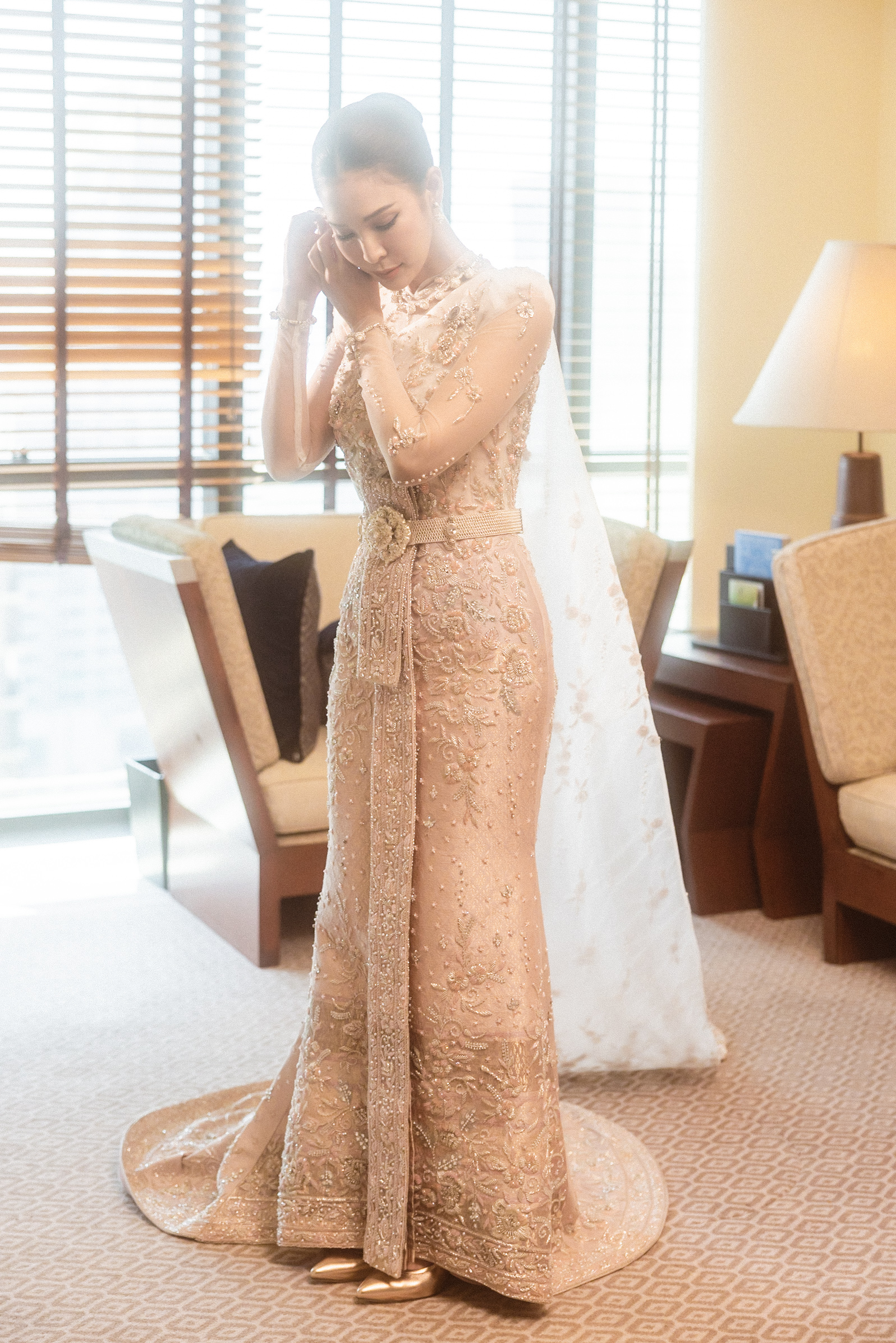 สวยสง่าไร้ที่ติ 'ปาย สิตางค์' ใน 3 ชุดเจ้าสาวสุดหรูจาก Vanus First