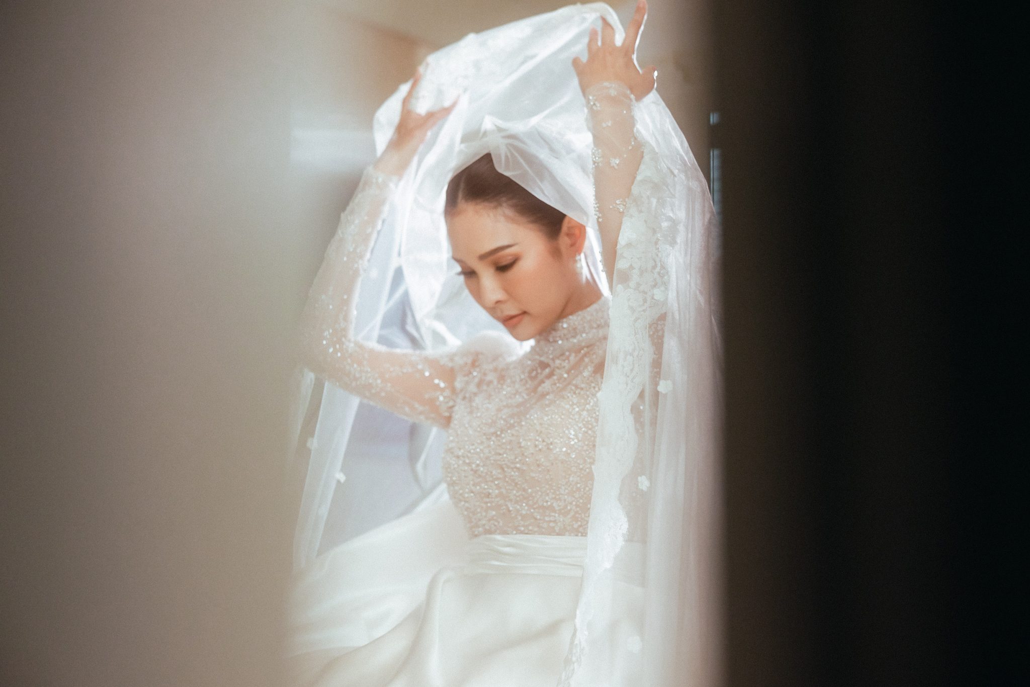 สวยสง่าไร้ที่ติ 'ปาย สิตางค์' ใน 3 ชุดเจ้าสาวสุดหรูจาก Vanus First