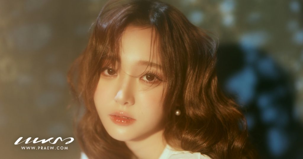 Asian People – Praew (แพรว) – All Luxe You Can Reach