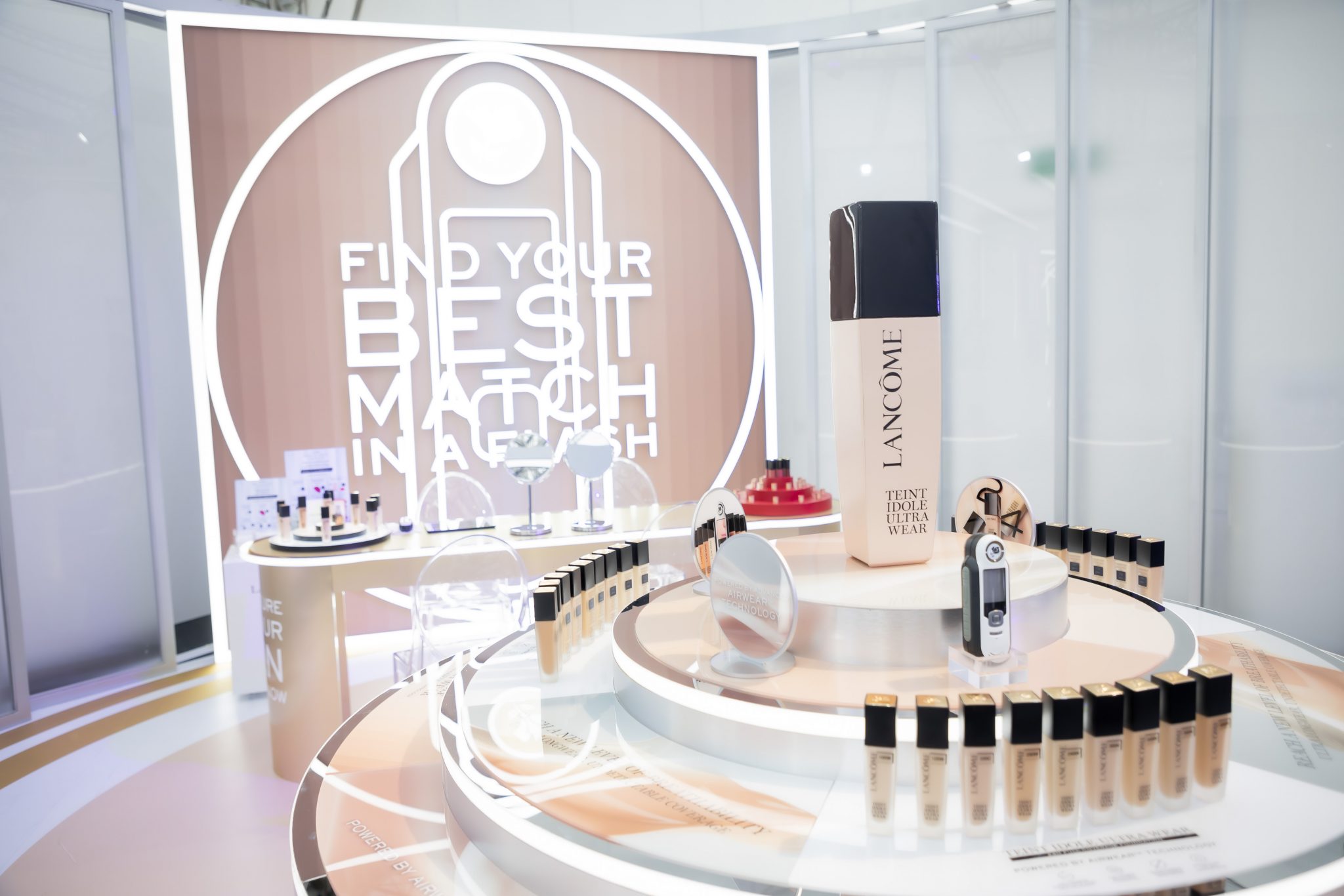 คนดังคับคั่งร่วม Lancôme Beauty Tech & Beyond อีเว้นท์สุดอลังฯแห่งปี รวมนวัตกรรมความงามระดับโลก ...