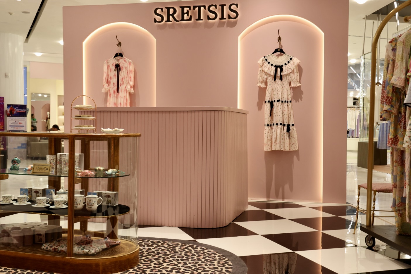 สารพัดของกุ๊กกิ๊ก! ส่องความน่ารัก Sretsis Island @Emporium