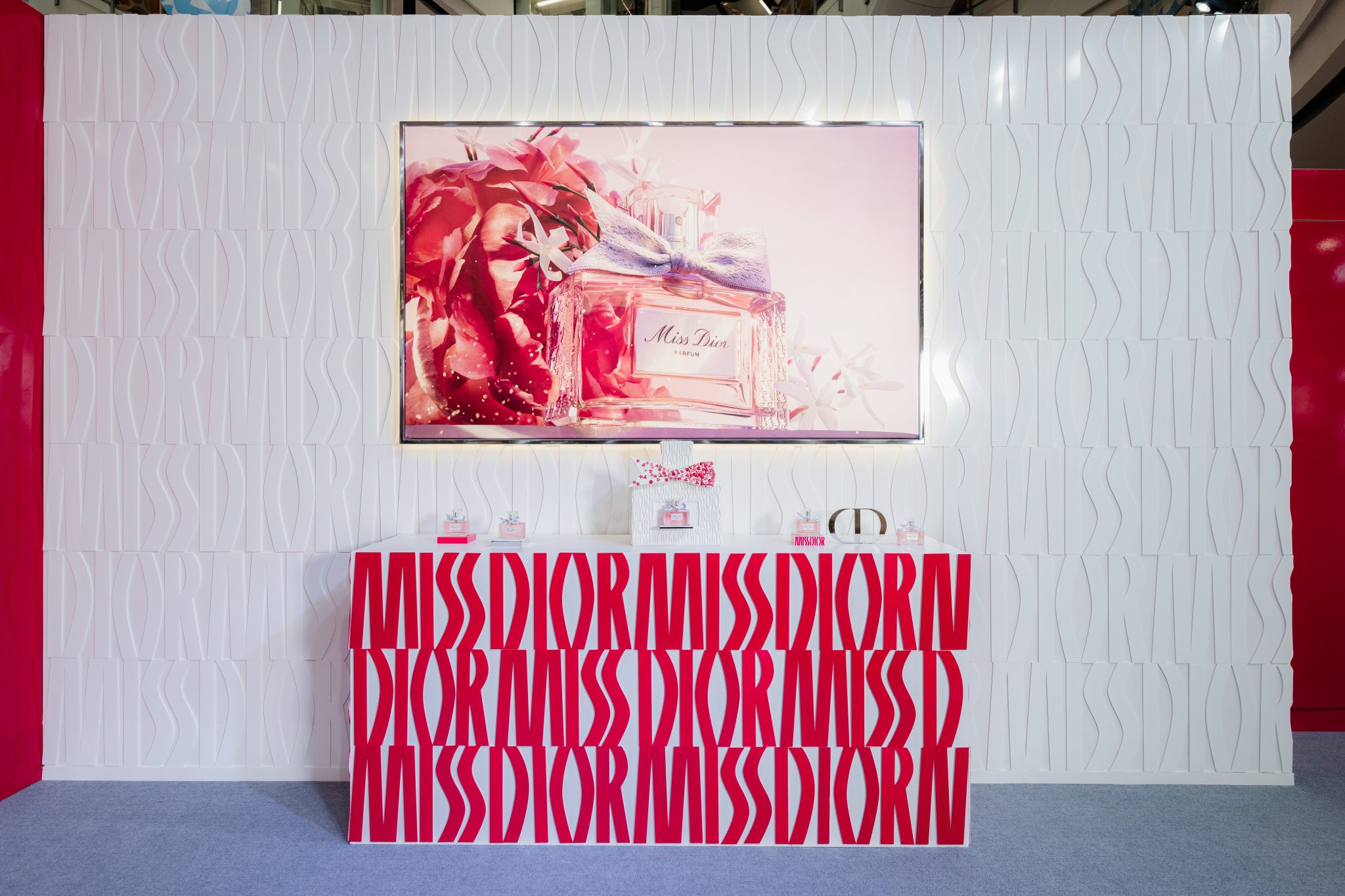 เช็คอิน Miss Dior Pop-up ลองน้ำหอมกลิ่นใหม่ Miss Dior Parfum ที่แรกใน ...