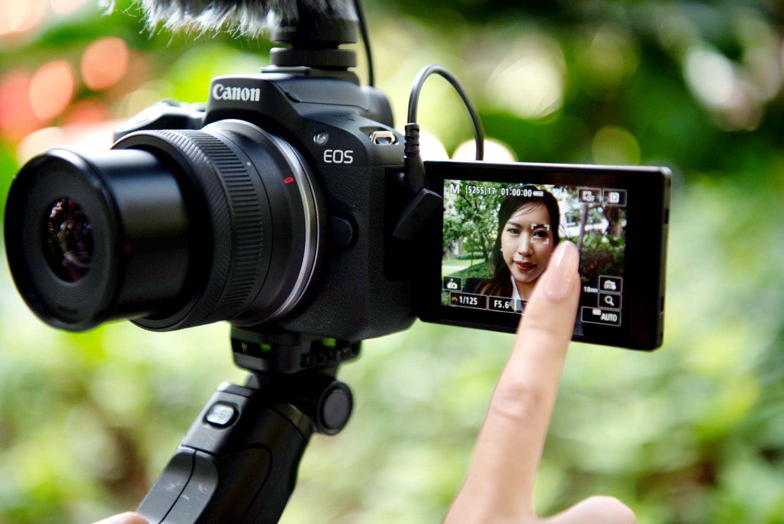 ซูมความเริ่ด Canon EOS R50 กล้องมิเรอร์เลสงานปัง ดีต่อใจสายครีเอเตอร์