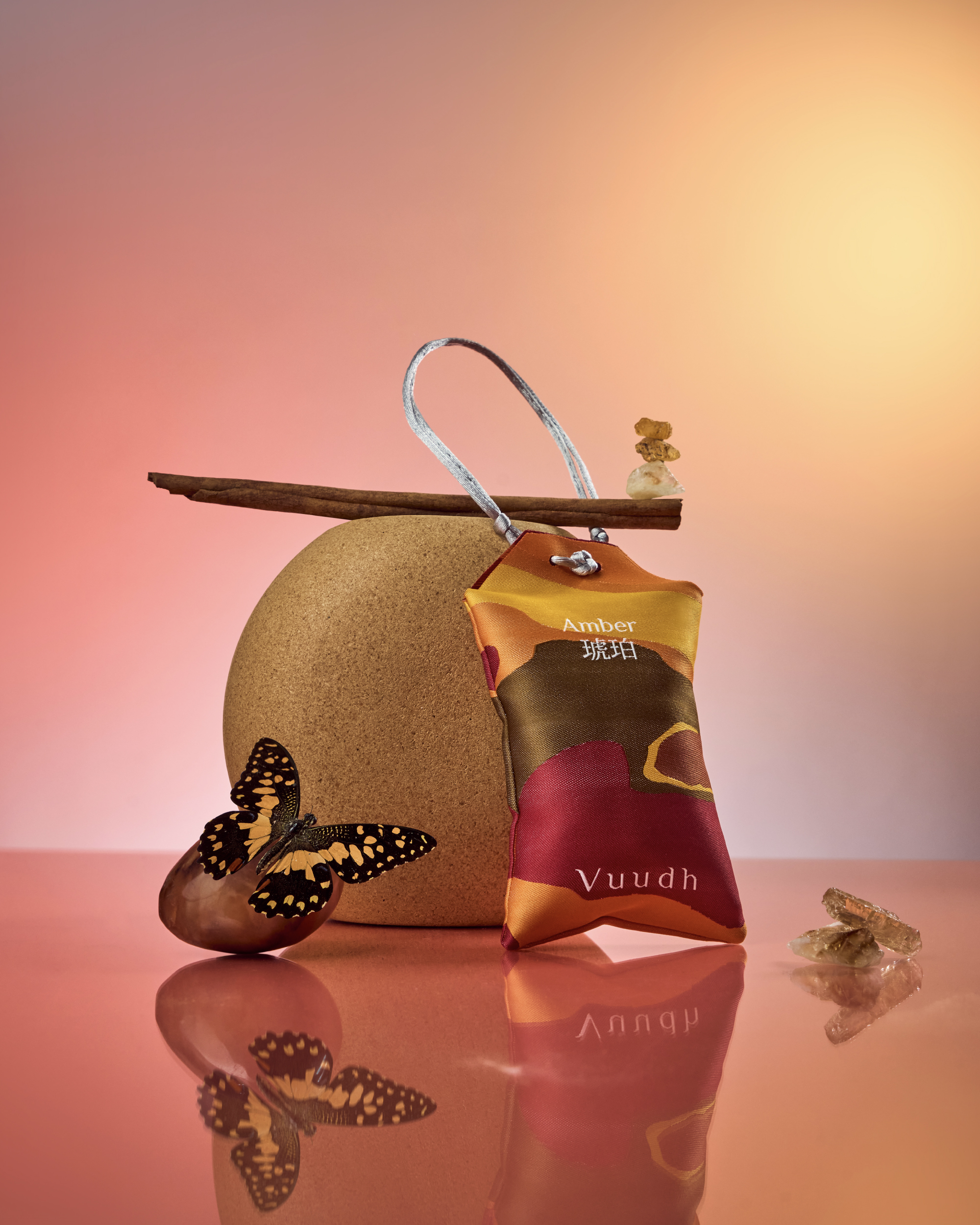 ก้าวสู่ ความโชคดี ในปี 2025 นี้ VUUDH Aromatic Charm Lucky Stone ...