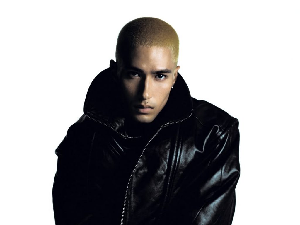 mikah ศิลปินเดี่ยวผู้กล้าออกเดินทางตามหา 'ตัวตนที่แท้จริง'