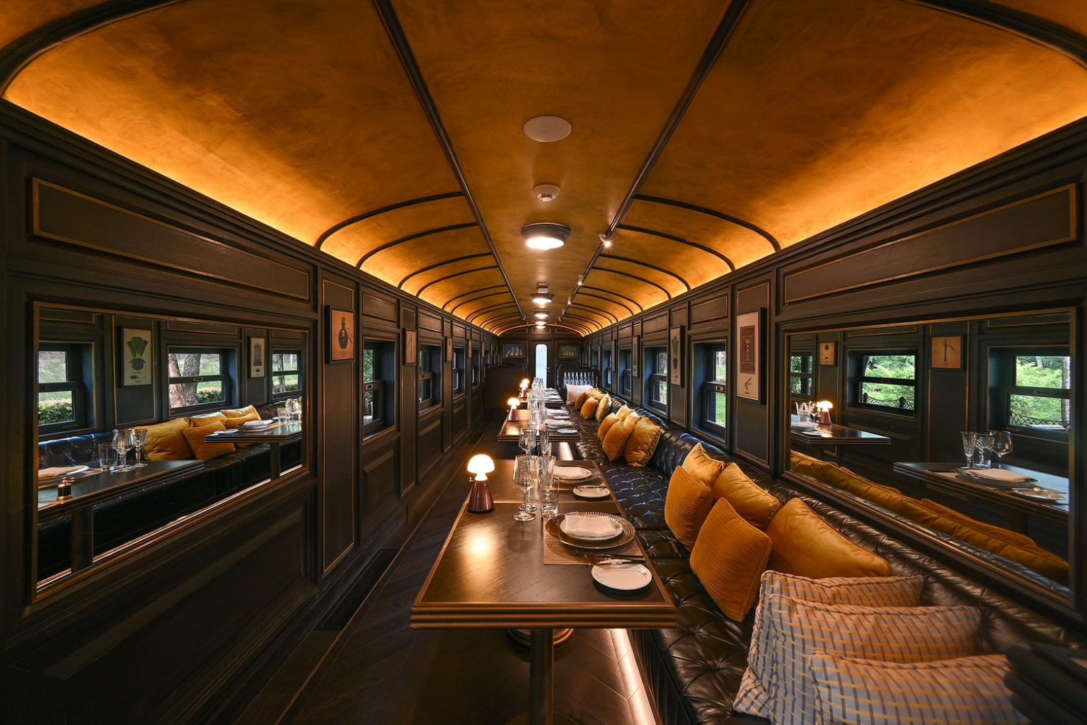 สำรวจ Poirot Fine Dining ห้องอาหารระดับ MICHELIN Guide Thailand 2025
