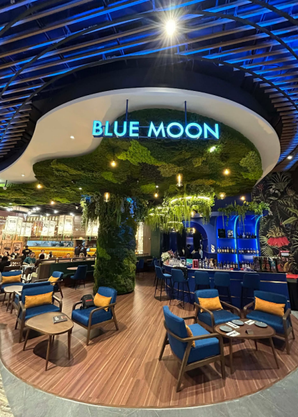 Blue Moon เสิร์ฟความอร่อยระดับตำนานในคอนเซ็ปต์ Tapas Bar