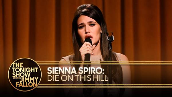 SIENNA SPIRO ศิลปินคลื่นลูกใหม่เสียงทรงพลังวัย 20 ปีจากอังกฤษ
